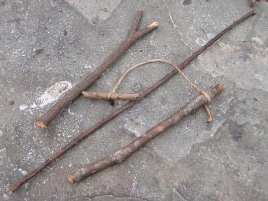 How to Rig a Paiute Deadfall Trap, Step by Step