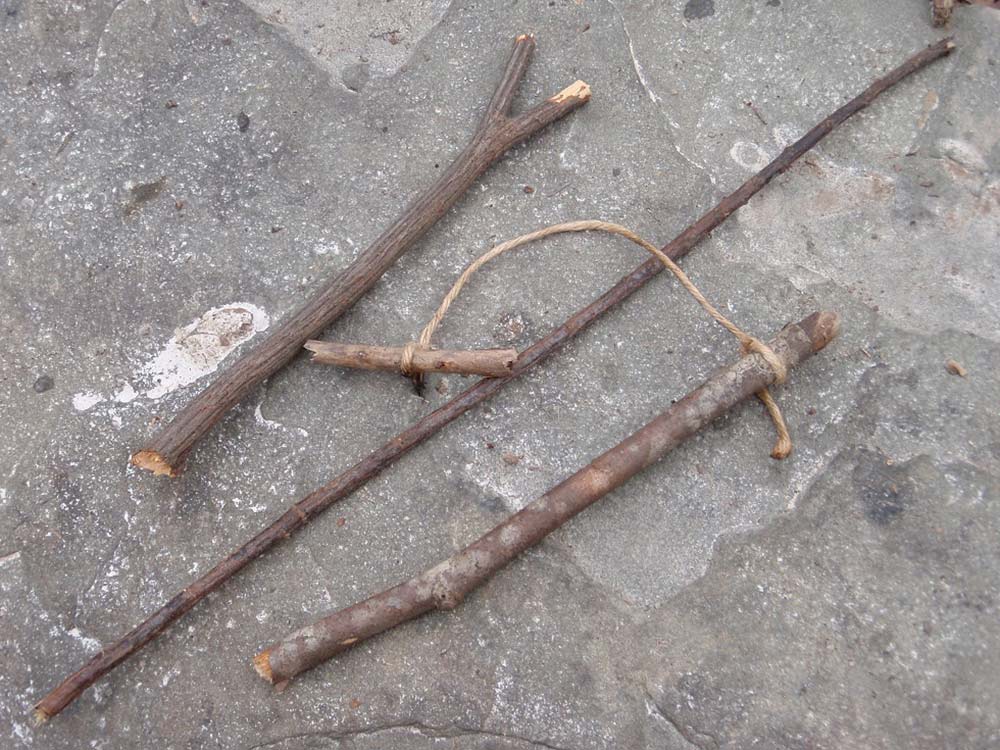 How to Rig a Paiute Deadfall Trap, Step by Step