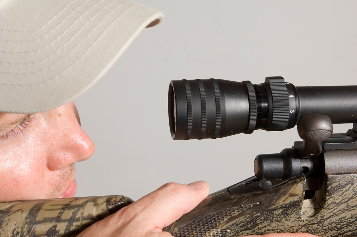 Mount a Rifle Scope Yourself in 7 Easy Steps