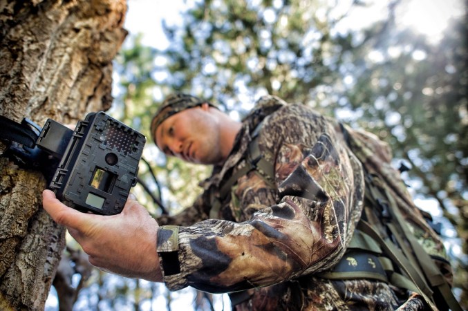 Can Deer See Trail Camera Flash and Get Spooked? | Outdoor Life