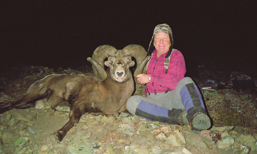 World Record Sheep: The Biggest Boone & Crockett Bighorn and Stone's Sheep
