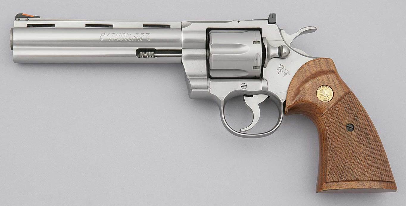 10 Great Guns That We Wish Were Still Being Made