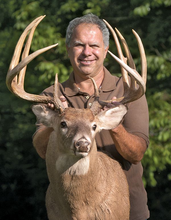 The Top 40 Typical and Nontypical Whitetails of All Time