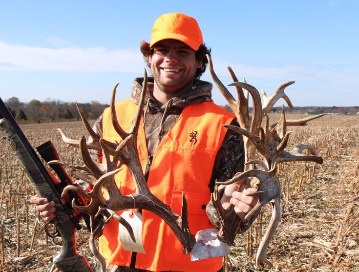The Top 40 Typical and Nontypical Whitetails of All Time