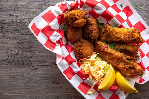 How to Fry Fish: The Ultimate Guide on Everything from Oil Temperature ...