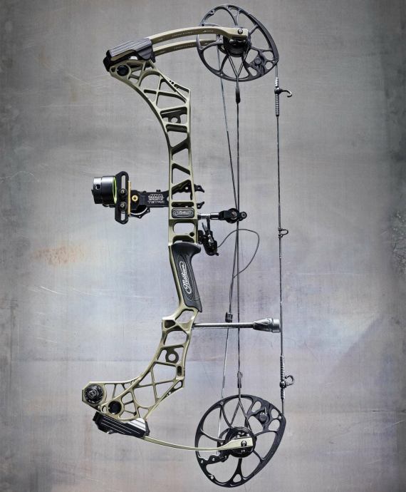 Recurve vs. Compound Bow: Understand the Differences | Outdoor Life