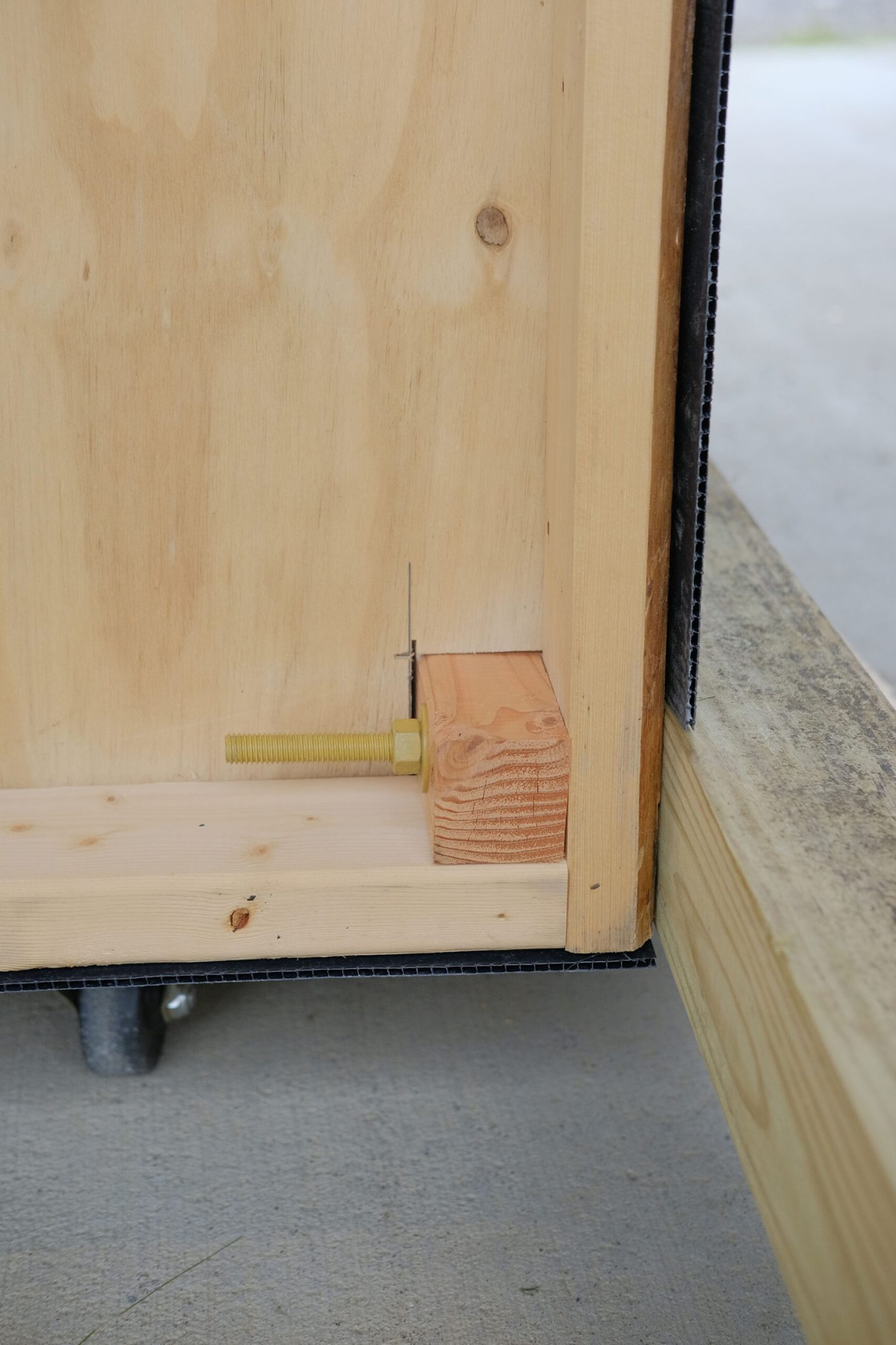 How to Build a Deer Blind That's Cheap and Portable | Outdoor Life