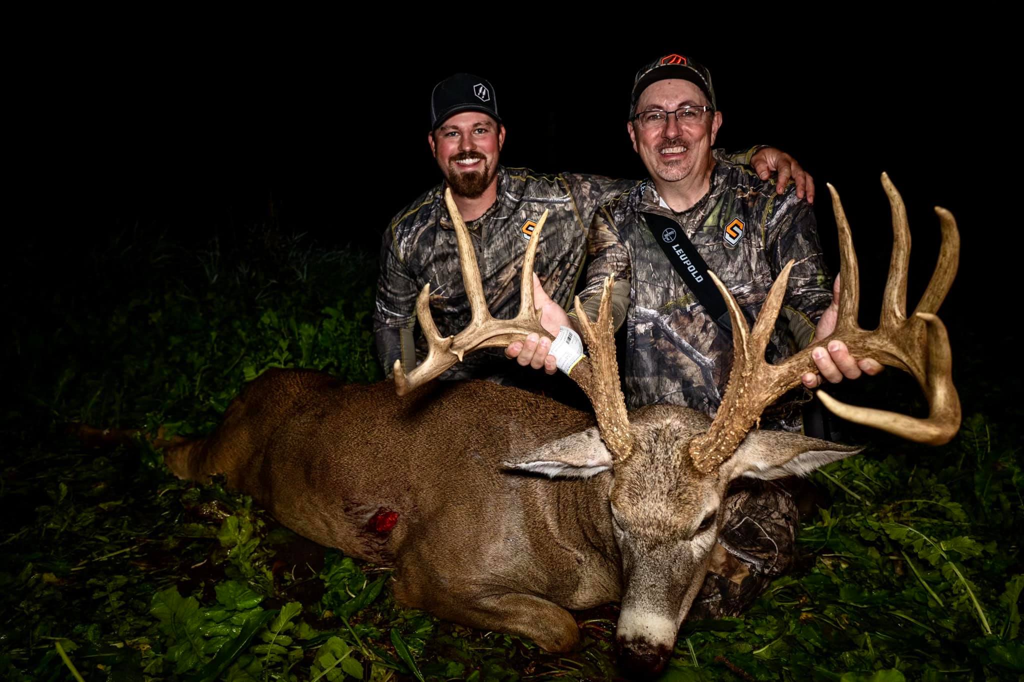 Mark Drury Arrows a Monster 216-Inch Iowa Whitetail | Outdoor Life