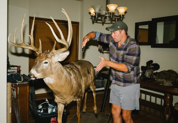‘Whitetail Adrenaline’ Changed Everything We Knew About Hunting Mature ...