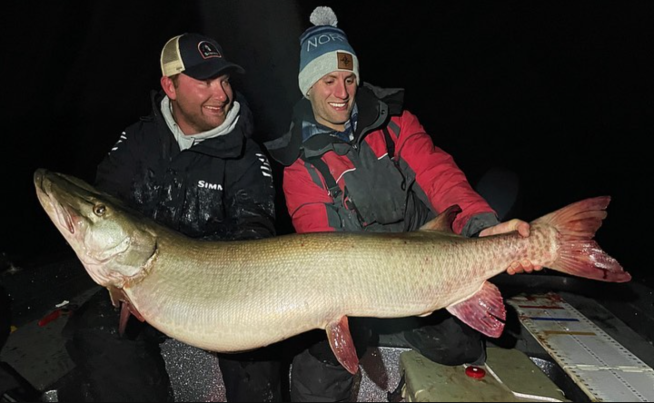 Record Chaser Teams Up with Local Fishing Legend to Catch Pending World ...