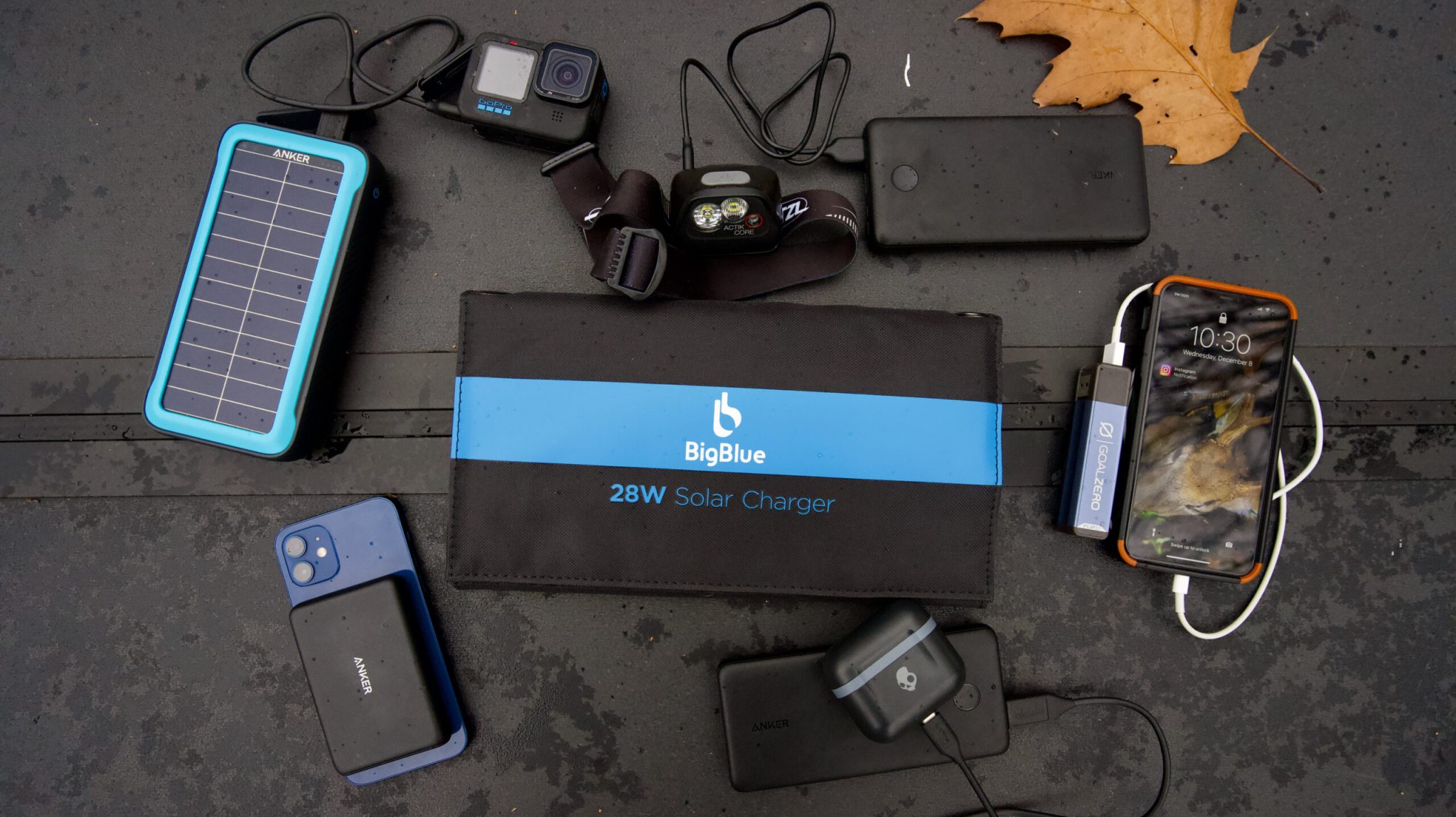 Best Power Banks for Backpacking of 2024 | Outdoor Life