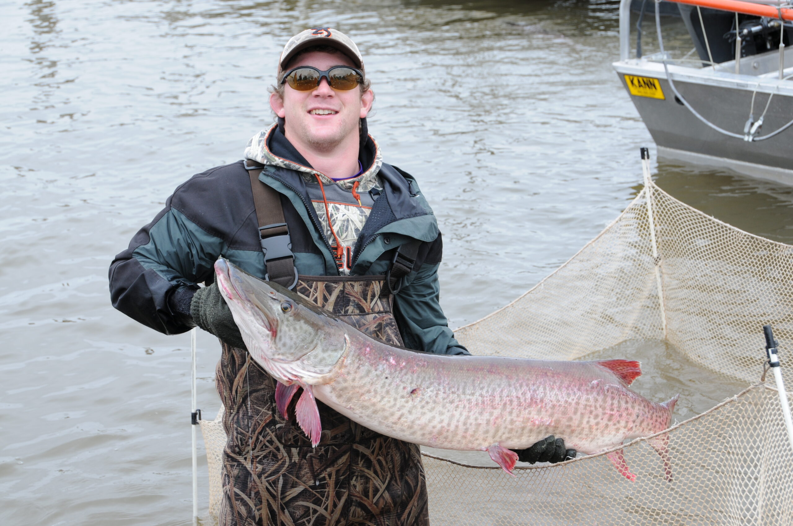 DNR Survey: World Record Muskie Could Be Swimming in Green Bay ...