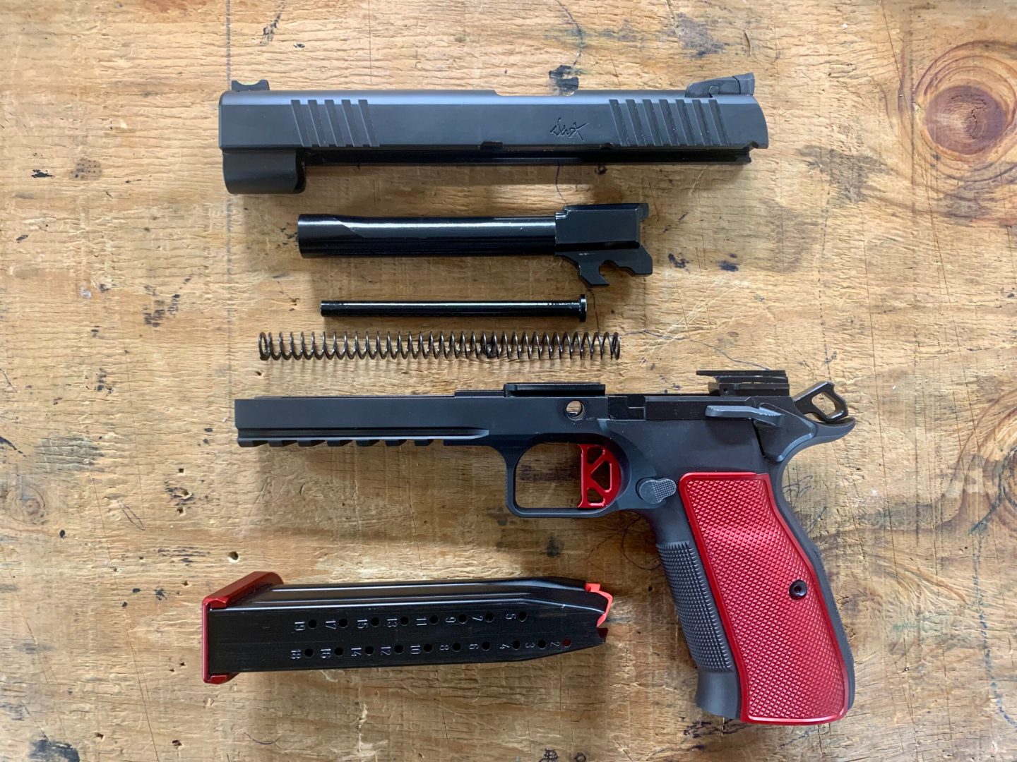 The Dan Wesson DWX, Tested and Reviewed | Outdoor Life