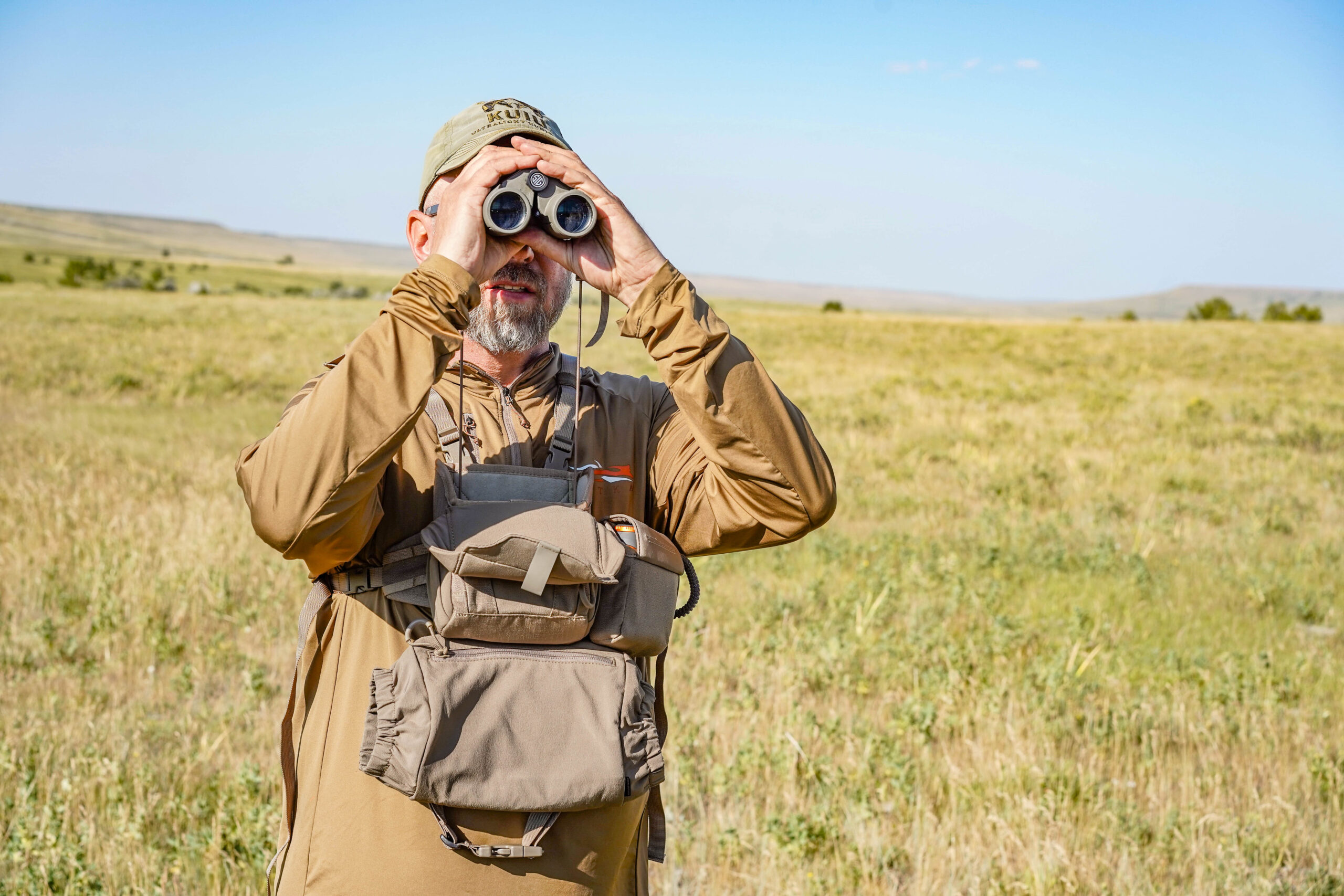 Best Binocular Harnesses of 2023, Tested and Reviewed | Outdoor Life