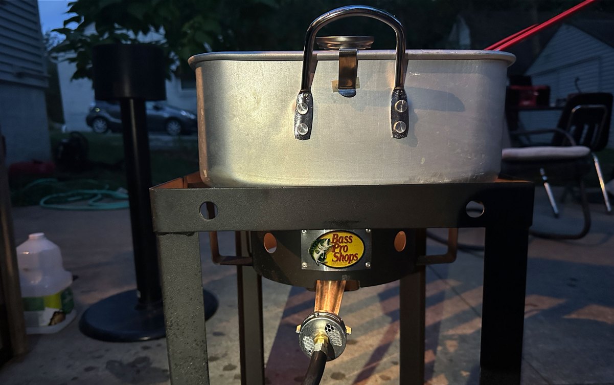 The Best Outdoor Deep Fryers, Tested and Reviewed | Outdoor Life