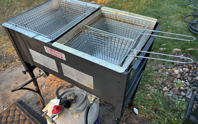 The Best Outdoor Deep Fryers, Tested and Reviewed | Outdoor Life