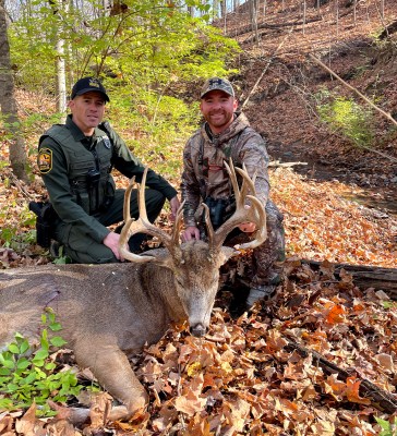 How an Ohio Bowhunter Killed Three 200-Inch Bucks in Three Years ...