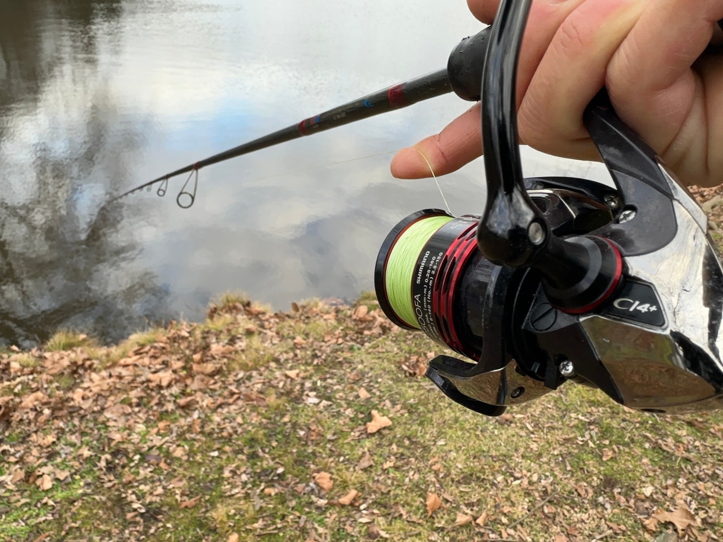 How to Use the "Trigger Method" to Unsnag Lures | Outdoor Life