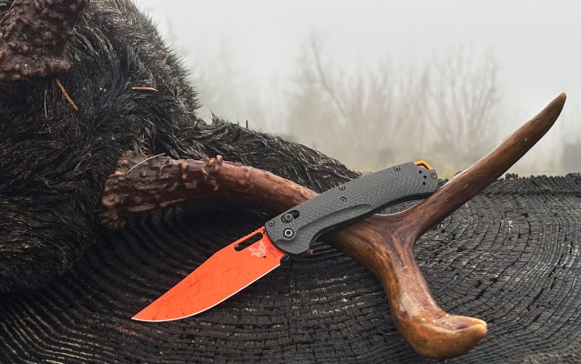 Benchmade Taggedout Carbon Fiber Review | Outdoor Life
