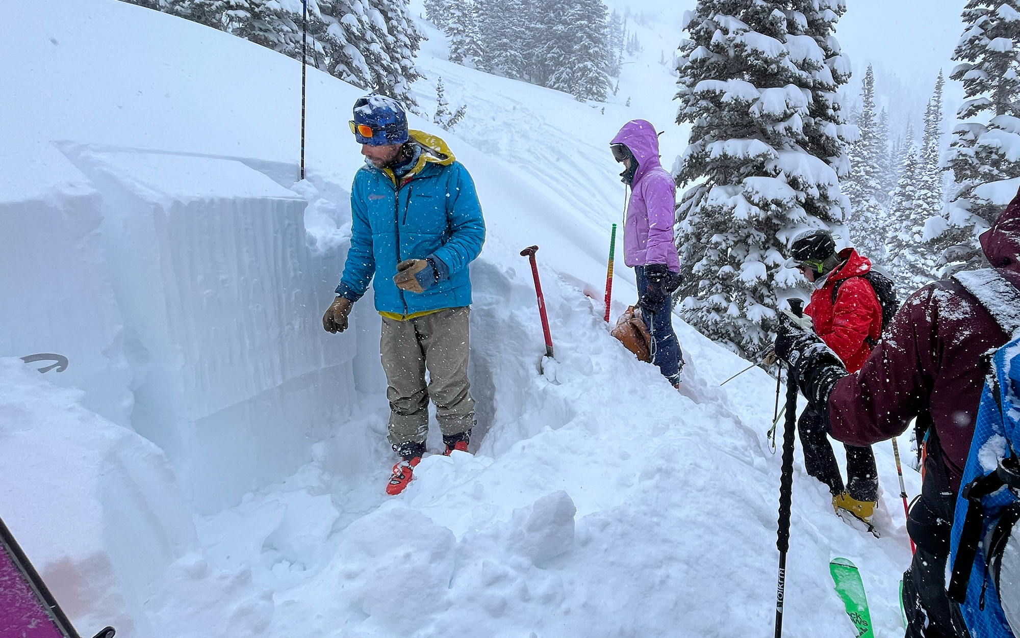 Avalanche Level 1 Course: How to (Probably) Not Die | Outdoor Life