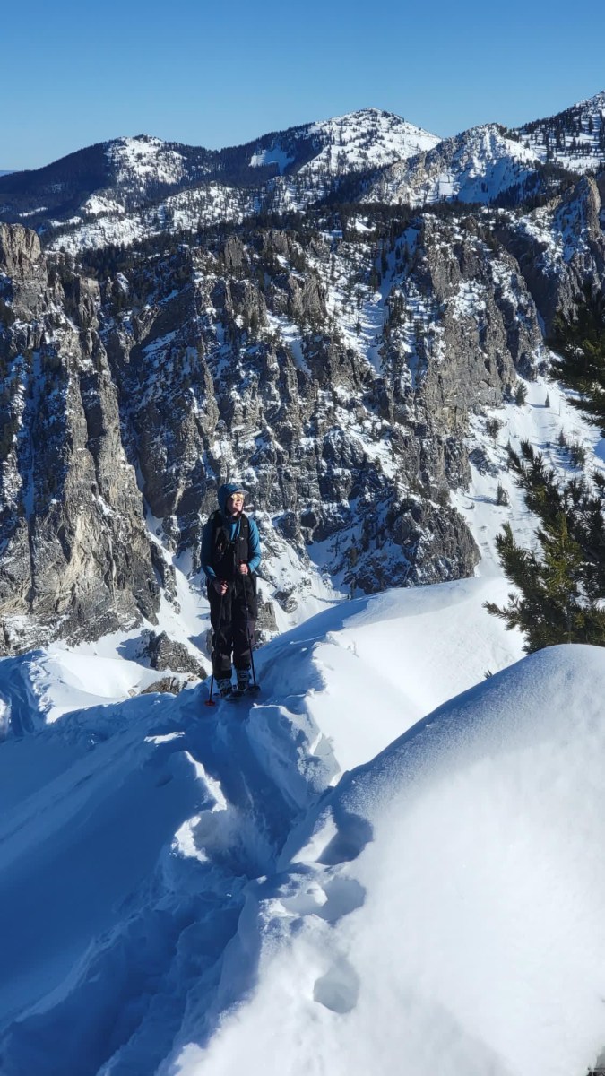 Best Avalanche Beacons of 2026, Tested and Reviewed | Outdoor Life
