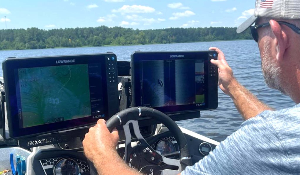 Best Side-Imaging Fish Finders of 2026, According to a Joe and Three Pros