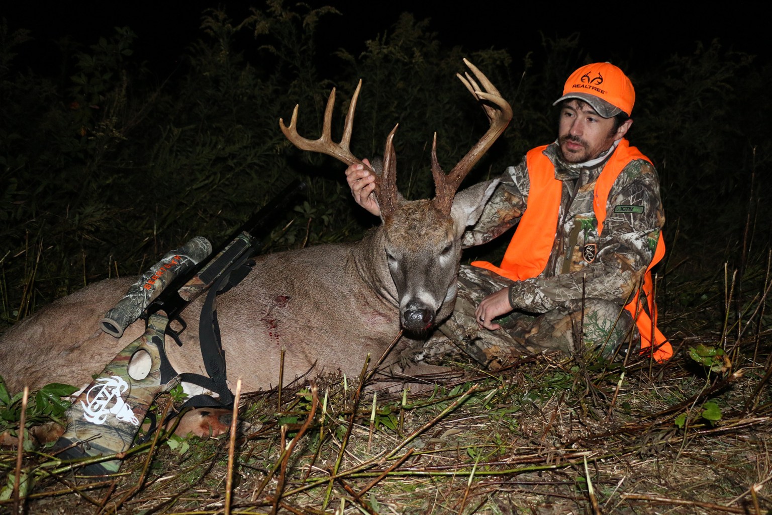 The Most Underrated Food Sources for Whitetail Deer | Outdoor Life