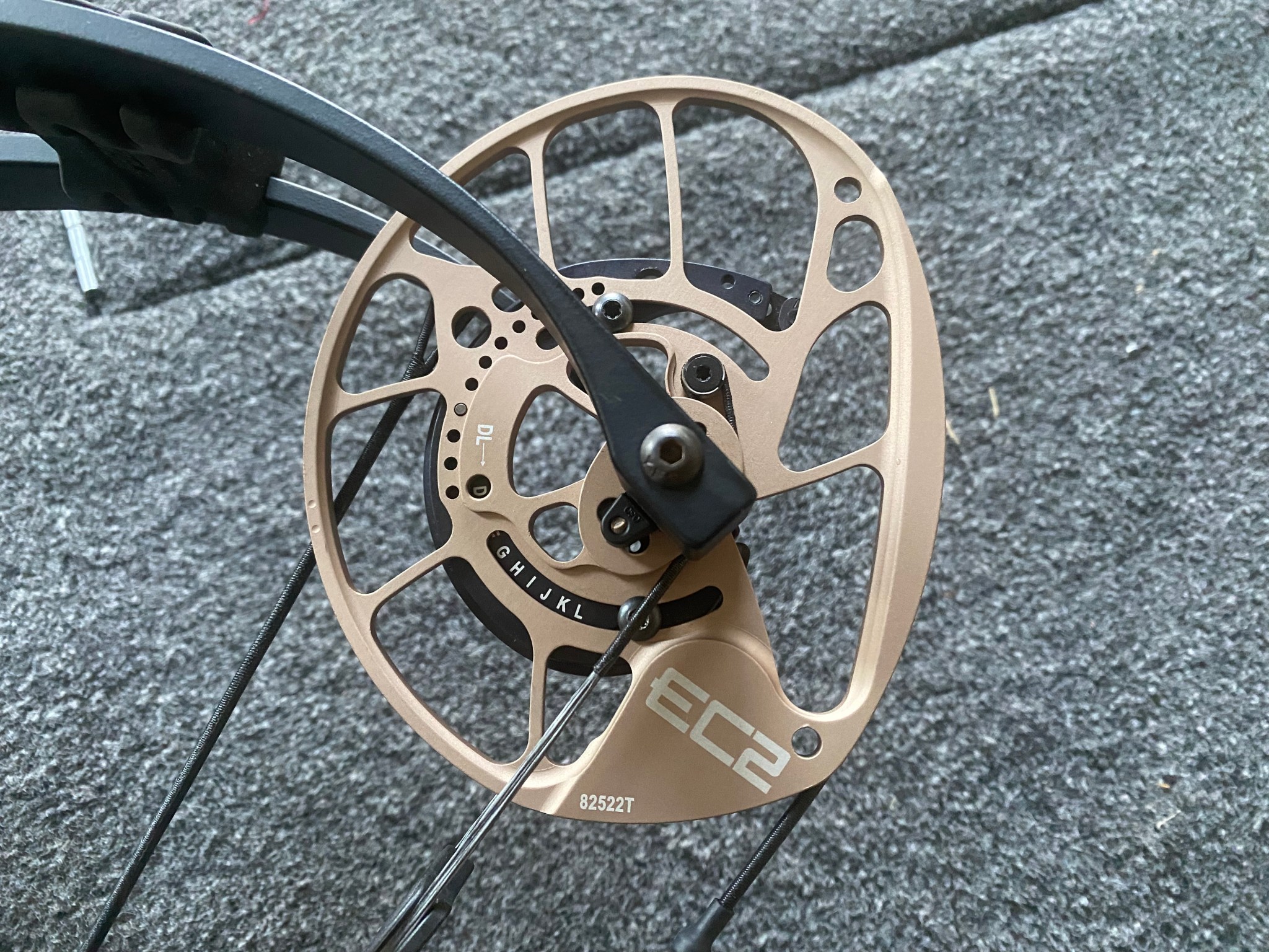 PSE Mach 33 DS Review: Is It the Best Carbon Bow Ever? | Outdoor Life