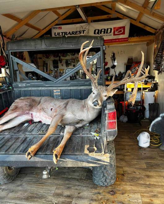 Crossbow Hunter Tags Legendary Kentucky Buck in Daniel Boone National ...