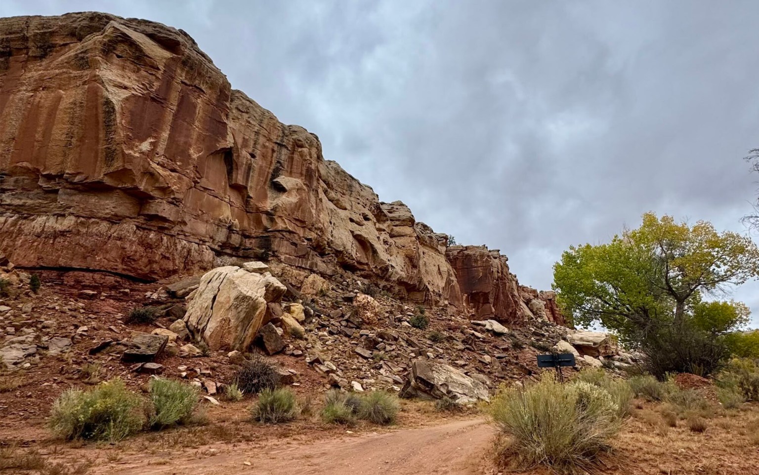 Testing the iPhone Satellite Messenger: It's Not Ready for Life or ...