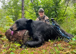 Michigan Girl Breaks State Black Bear Record That Was Set By Her Mom 26 ...
