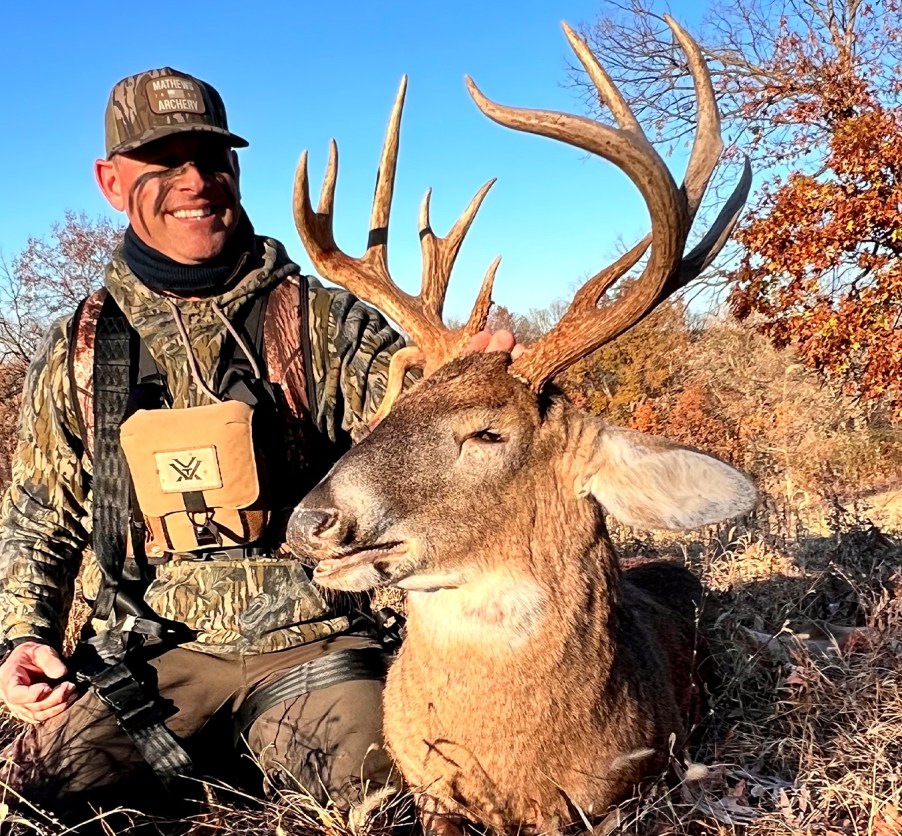 Alabama Bowhunter Scores Big Again with a 14-Point Drop Tine Missouri ...