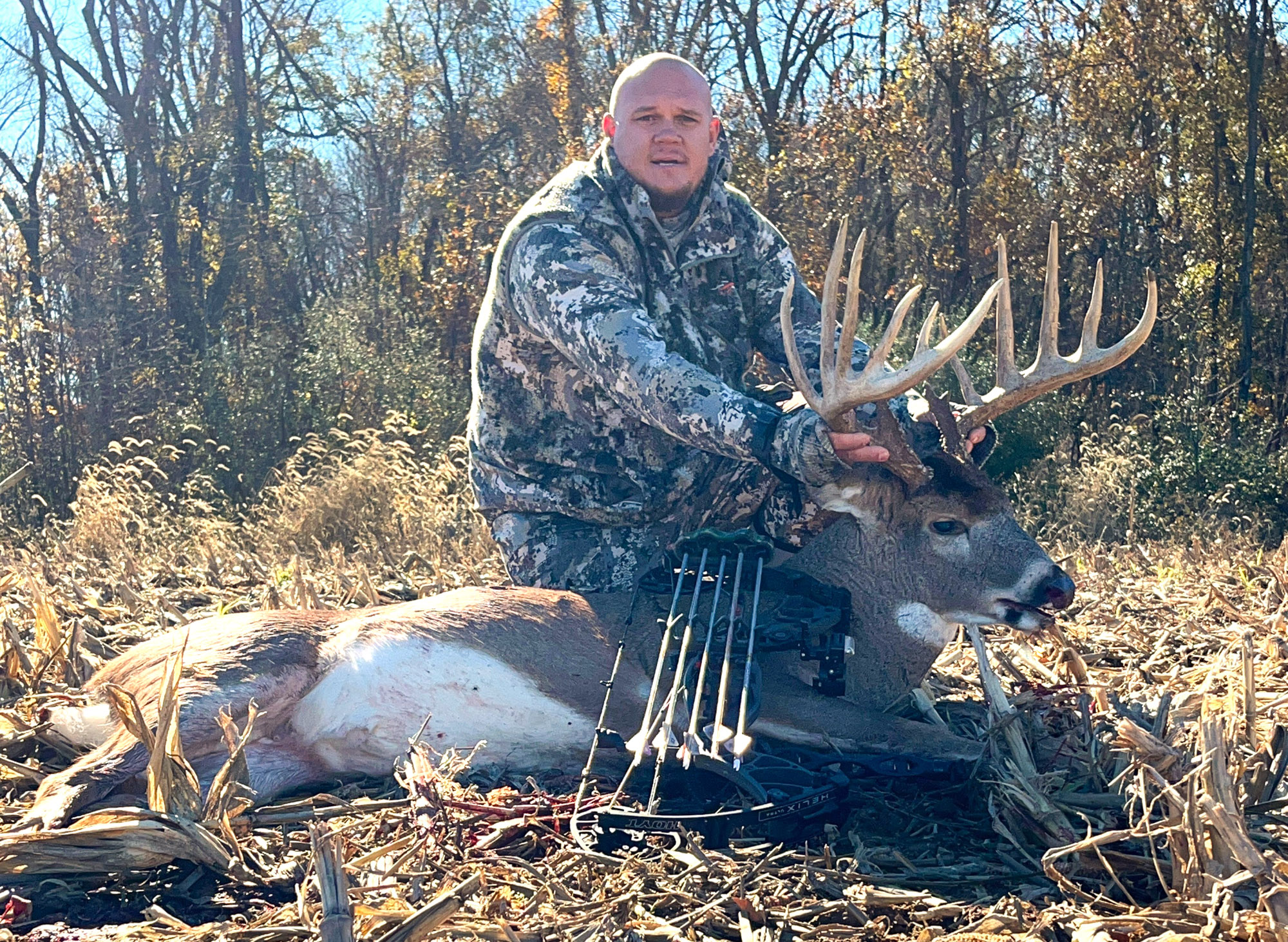 Illinois Bowhunter Was 'In the Right Place at the Right Time' to Tag ...