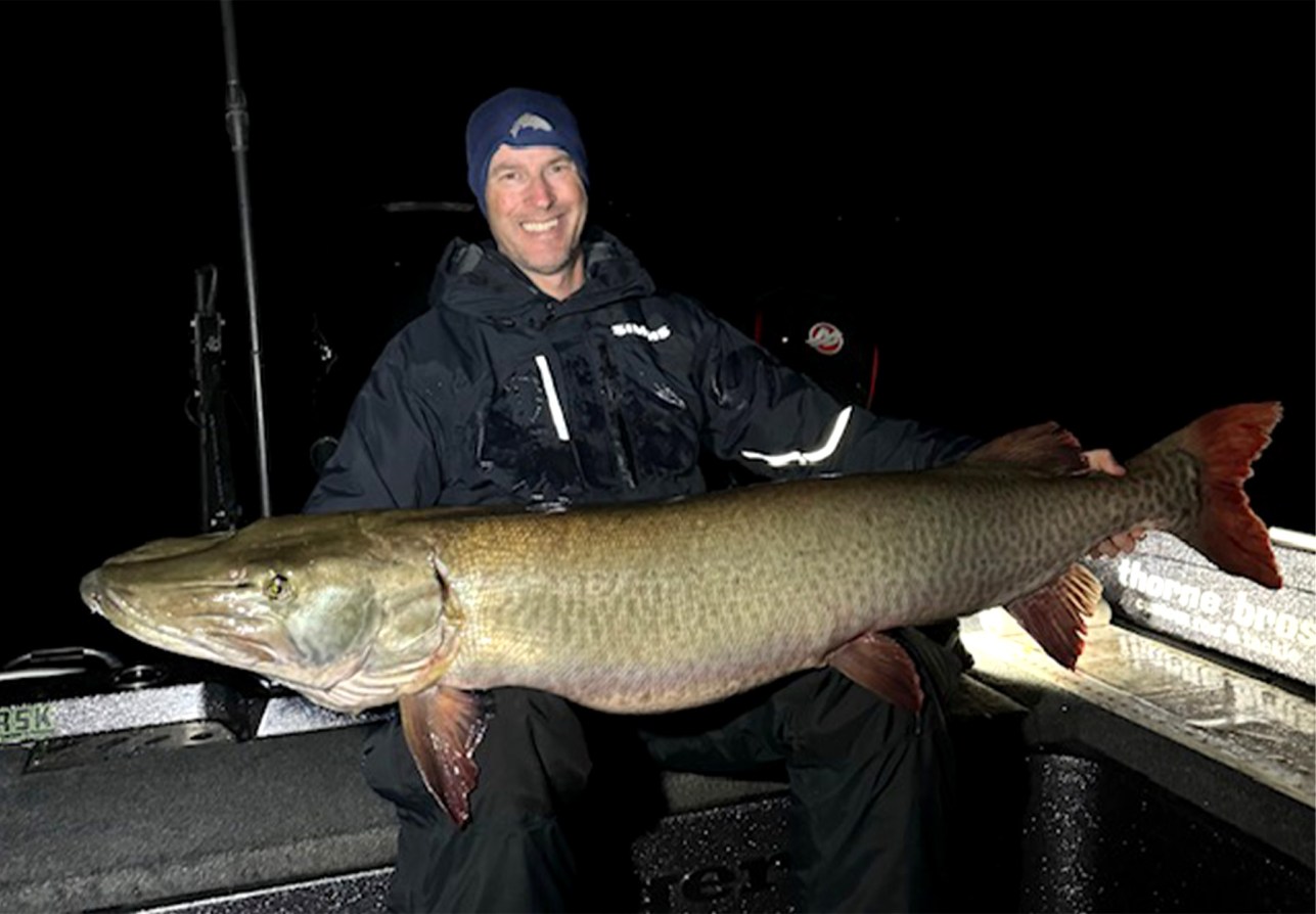 Record Chaser Teams Up with Local Fishing Legend to Catch Pending World ...