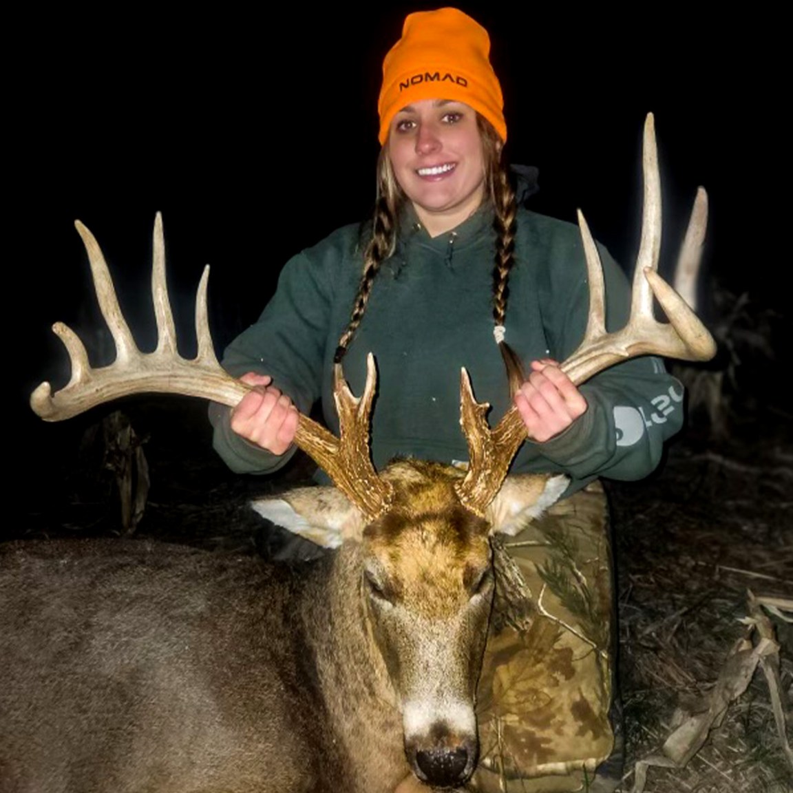 On Her First Successful Deer Hunt with Her Husband, Hunter Shoots a ...