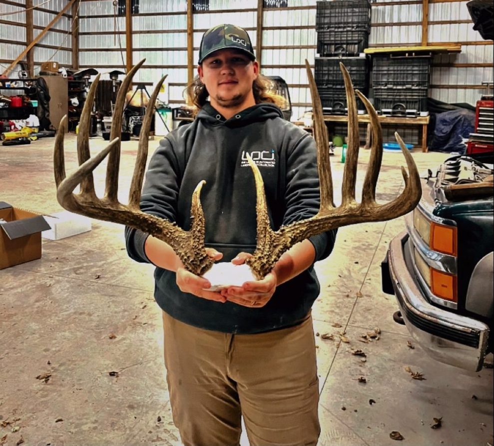 A Son Finally Tracked Down His Dad's Long-Lost Buck. It's the Biggest ...