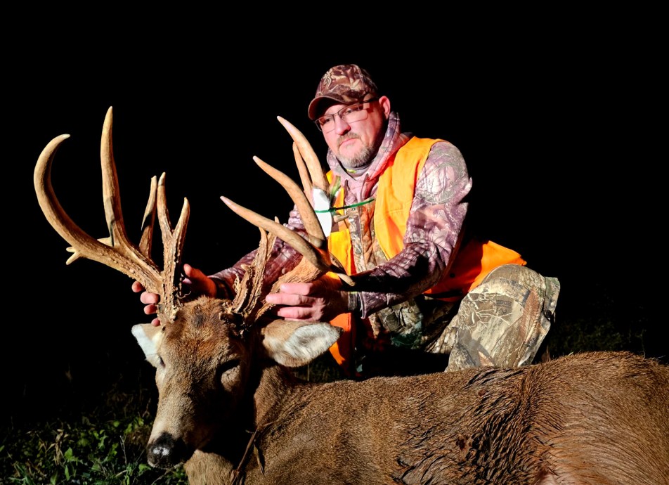Ohio Rifle Hunter Makes His Second Shot Count, Tags a 22-Pointer on ...