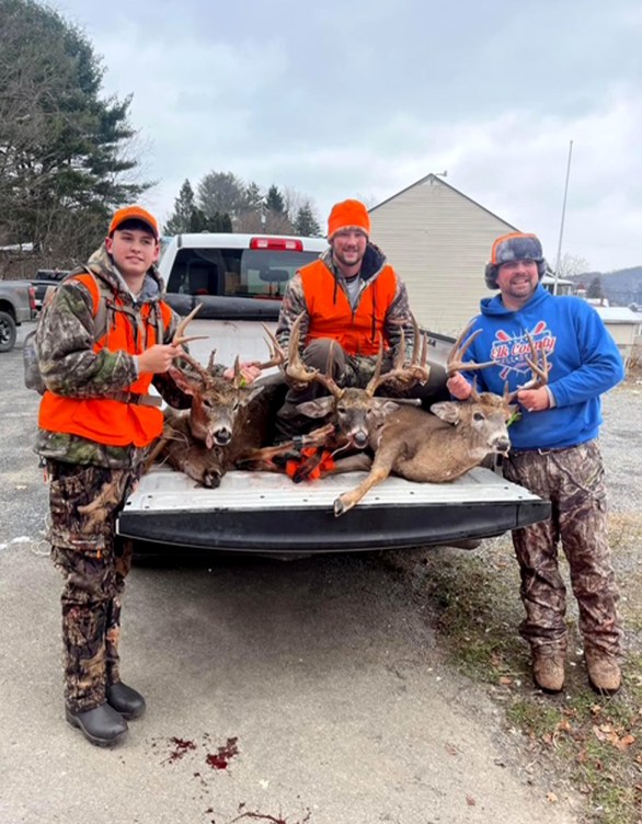Pennsylvania Hunter Tags a 170-Class Public-Land Buck on Family Deer Drive