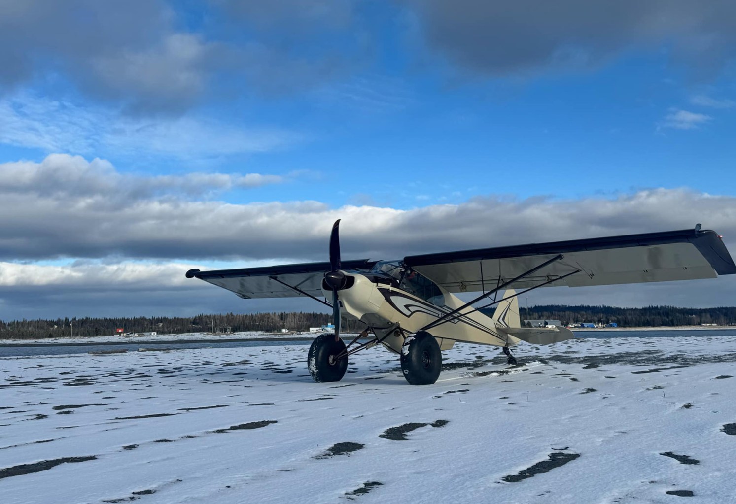 Alaska Bush Pilot Community Rallies to Find, Rescue Family Whose Plane ...