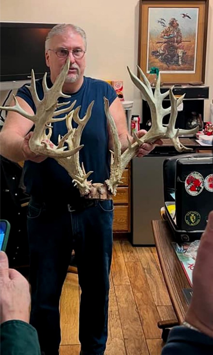 This 49-Point Buck Was Promoted as a New State Record. Critics Say It ...