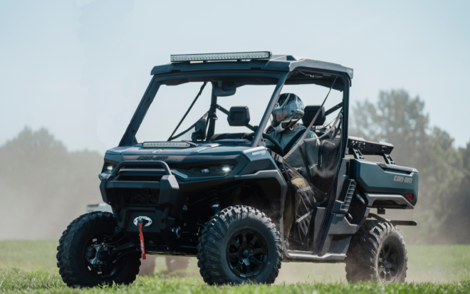 The New Can-Am Defender XT Is an Off-Road Spaceship