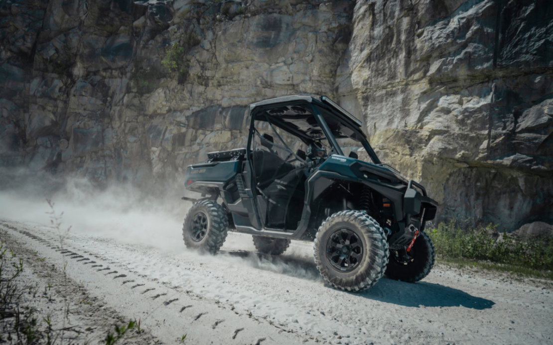 The New Can-Am Defender XT Is an Off-Road Spaceship