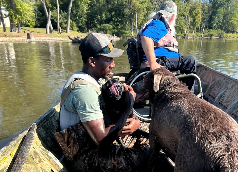 A Hunter Was Reunited with His Lost Duck Dog Thanks to Social Media ...