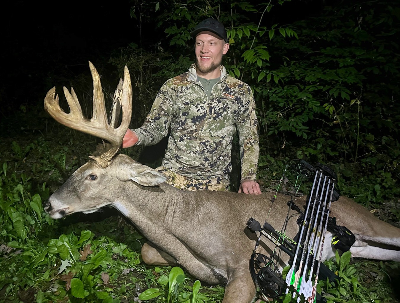 Wisconsin Bowhunter Arrows Giant 16-Point That Was 'Much Bigger a Few ...