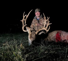 Missouri Bowhunter Tags 180-Class Buck That He Nicknamed 'Texas Red ...