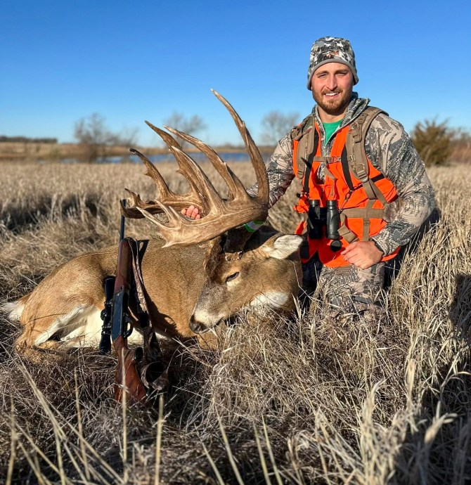 Instead of Sleeping In, Brothers Stalk and Tag a 21-Point Giant on ...